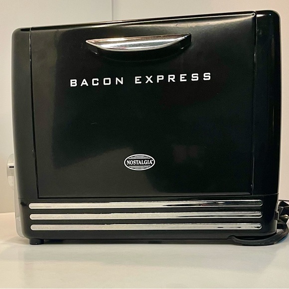 Nostalgia | Kitchen | Bacon Express By Nostalgia Hanging Vertical ...